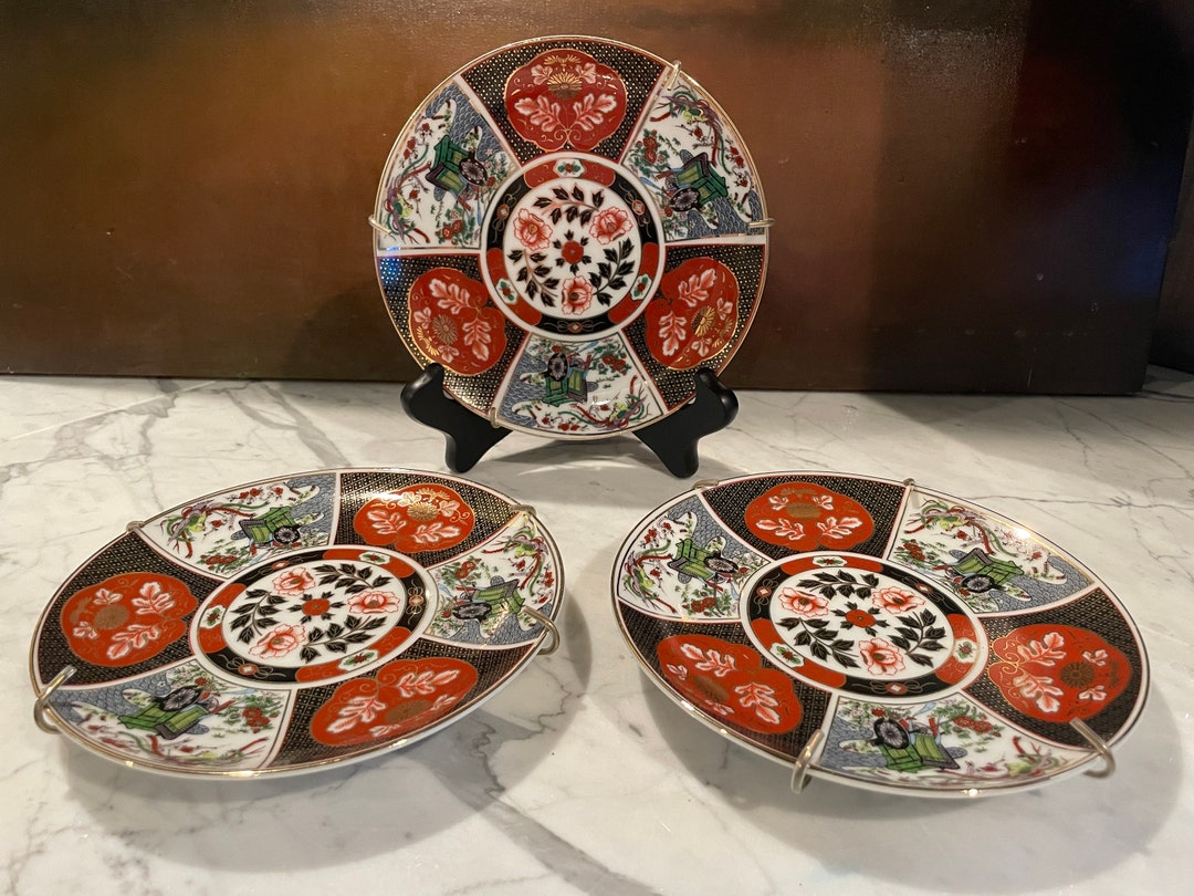 Set (3) Imari Hand Painted Porcelain Plates W/ Hangers / 6.25" Dia ...