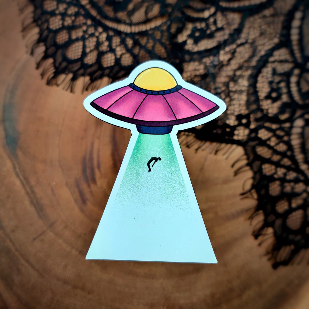 Alien Abduction Magnet: UFO Spaceship Design - Etsy