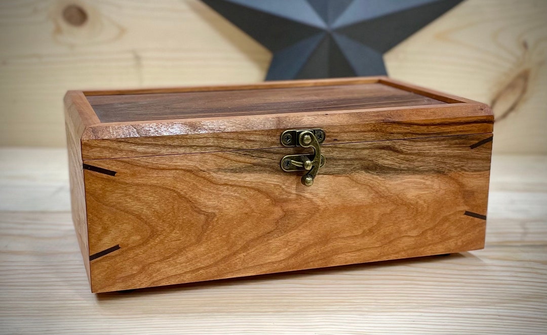 Keepsake Box, Memory Box, Cherry Wood and Walnut - Etsy