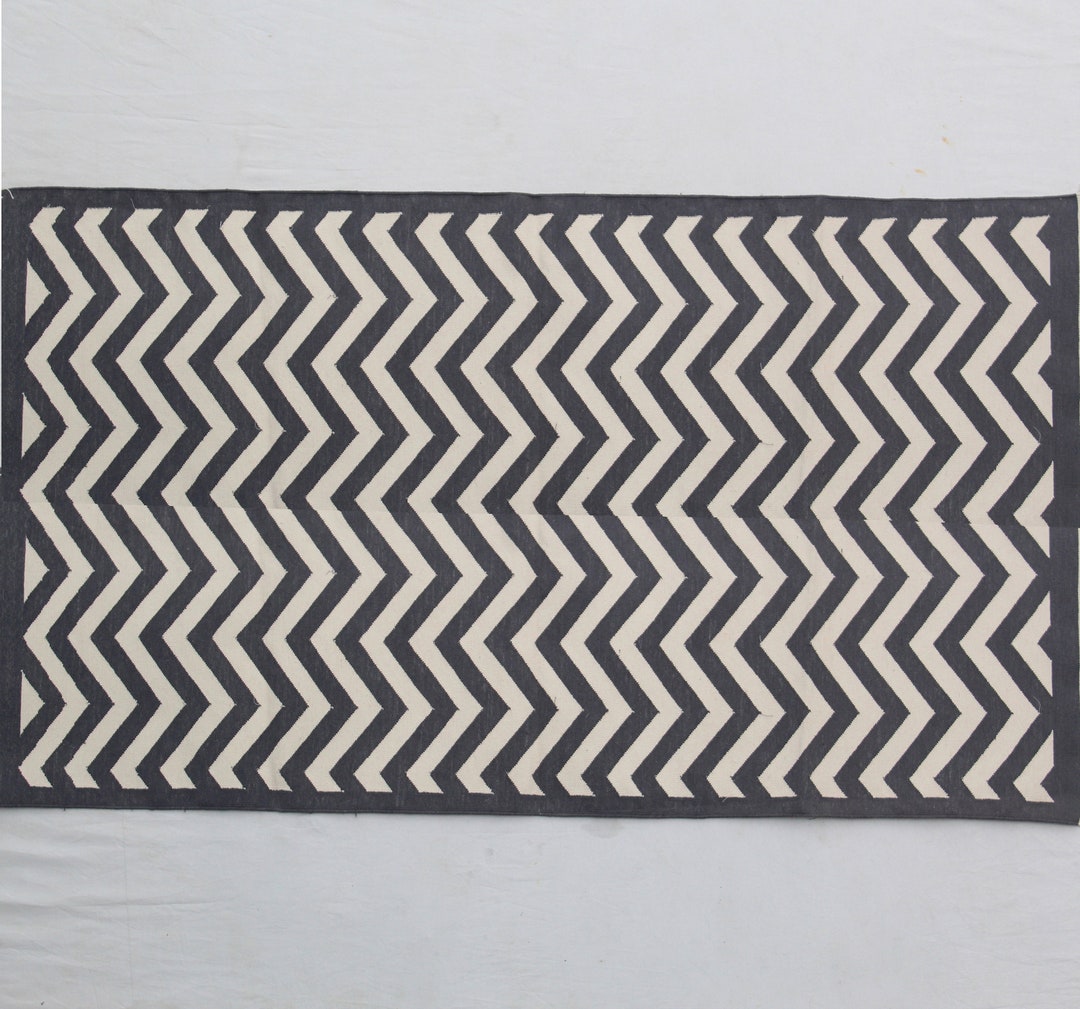 Multiple Sizes Zig Zag Black and White Handmade Rug- Hand Woven High Quality Cotton Flatweave ...