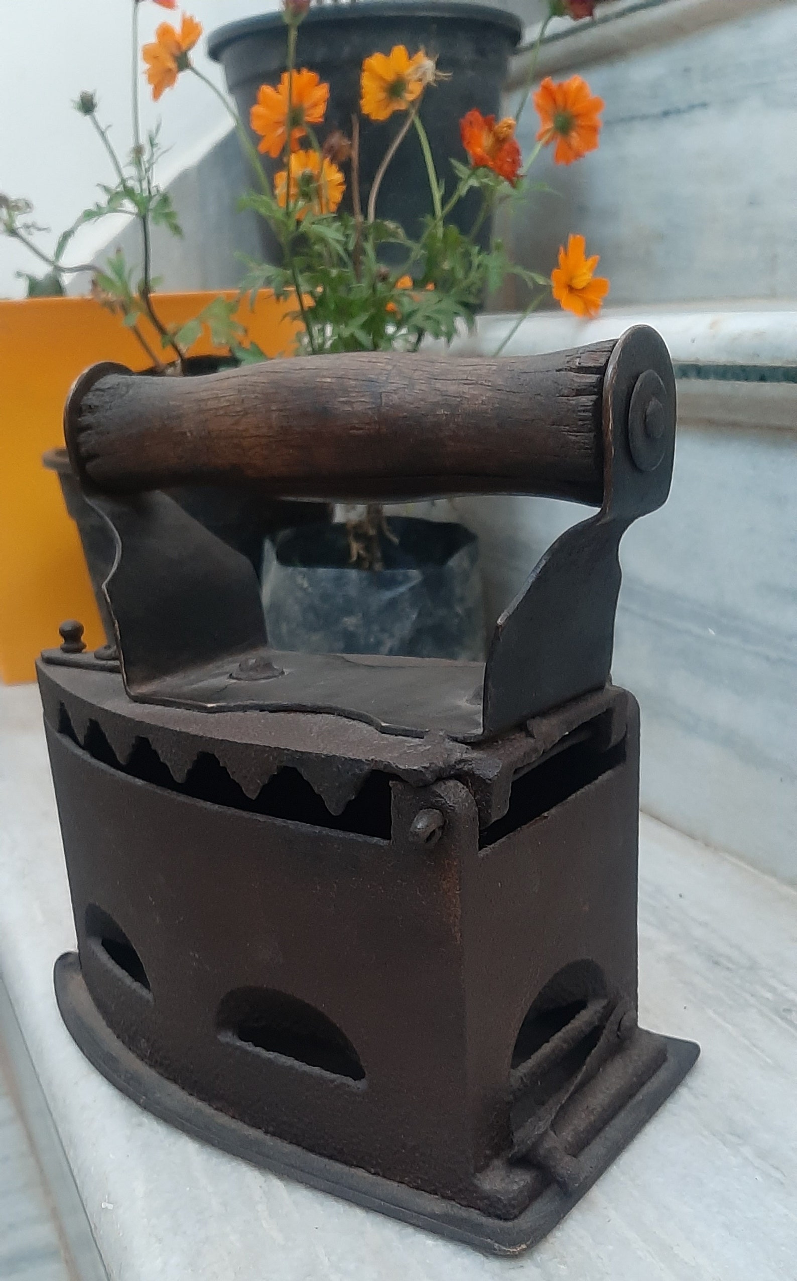 Vintage Indian Charcoal Iron: Rusty Laundry Room Decor - Etsy