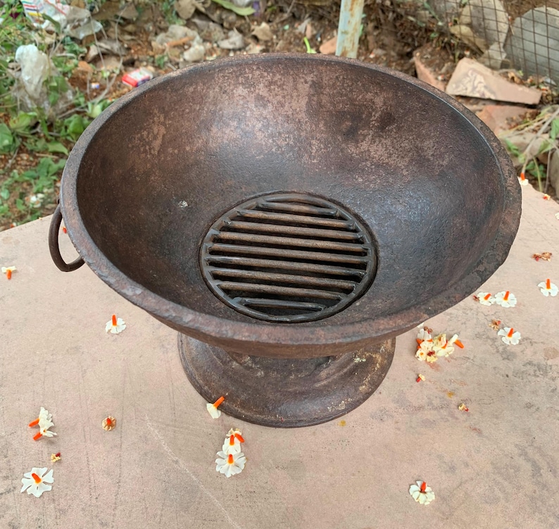 Antique Iron Charcoal Stove - Vintage Indian Coal Fire Pot ...