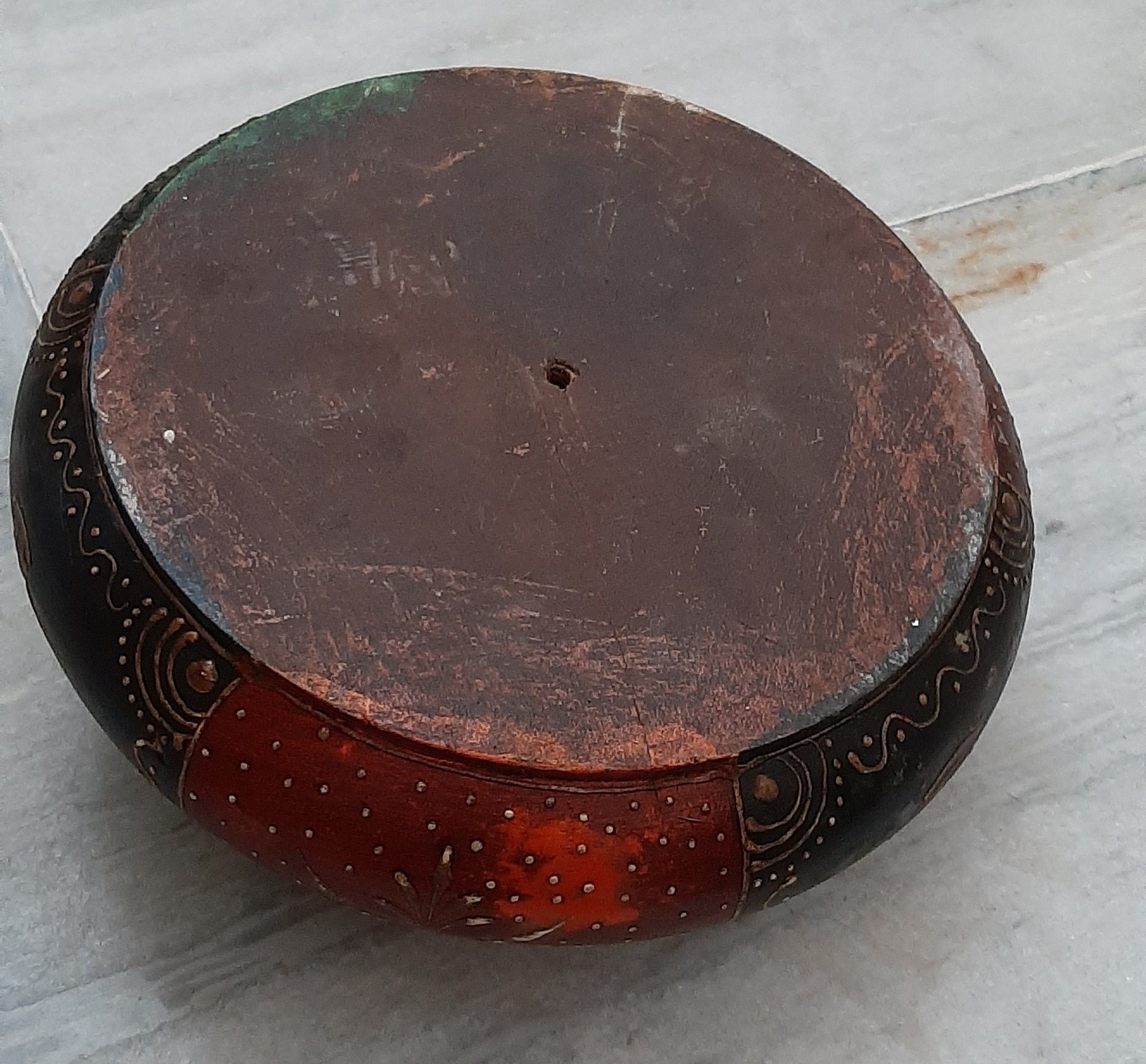 Vintage Wooden Painted Opium Box/hand Carved Round | Etsy