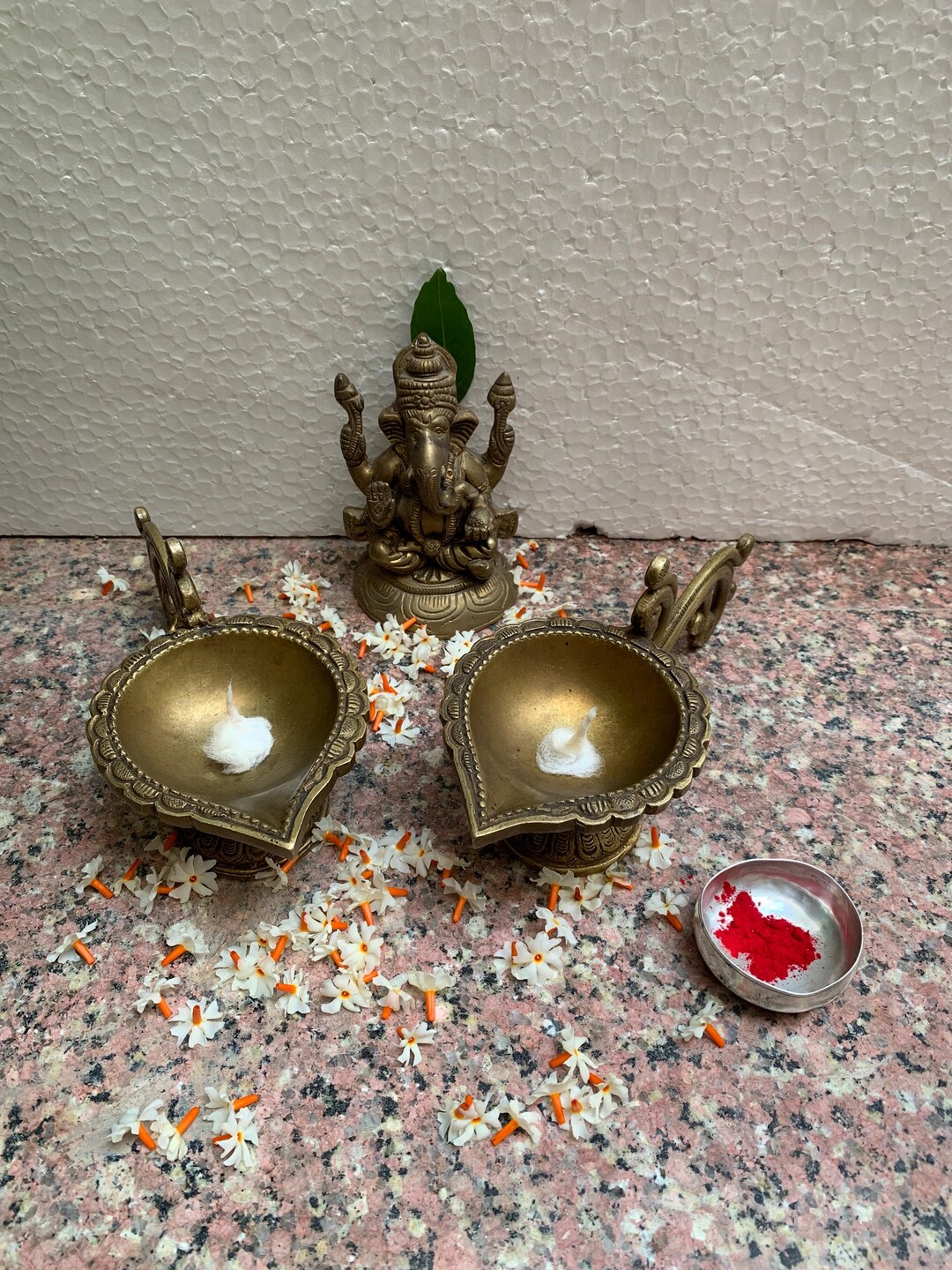 Brass Diya With Handle Temple Puja Deepak - Oil Lamp Brass ,dia Deepak ...