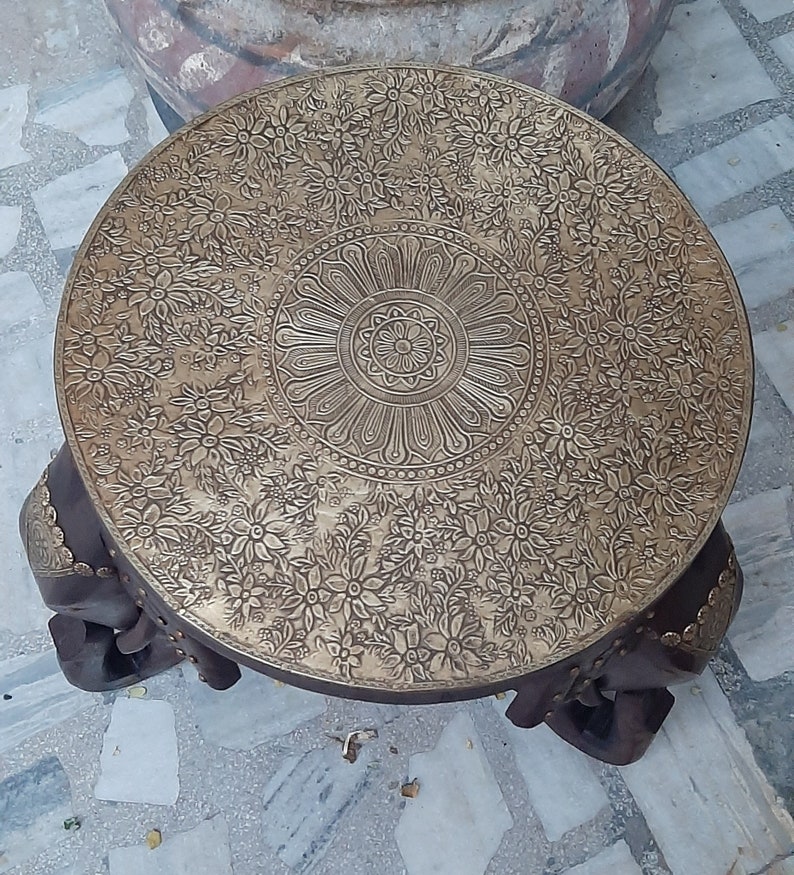 Beautiful Wooden Elephant Heads Table/decorative Round - Etsy