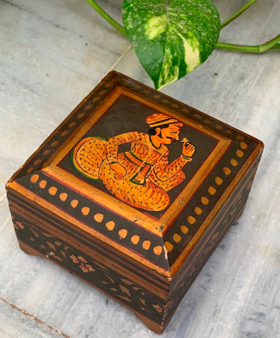 Vintage Indian Painted Wood Box: Royal Trinket Storage - Gem