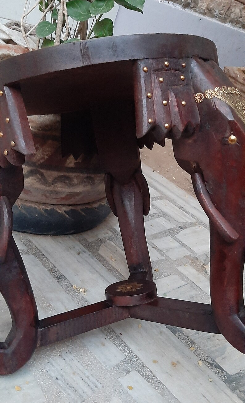Beautiful Wooden Elephant Heads Table/decorative Round - Etsy