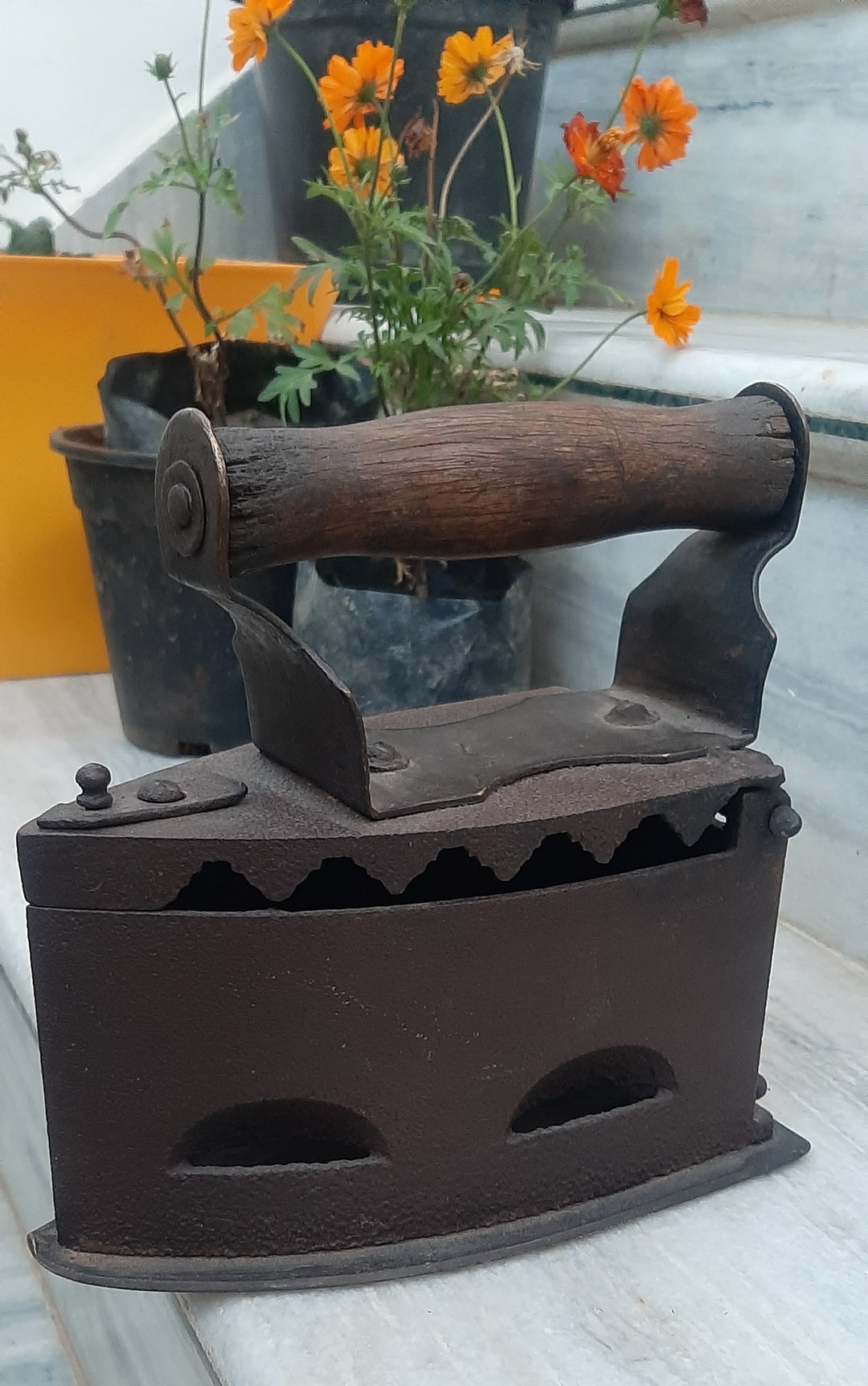 Vintage Indian Charcoal Iron: Rusty Laundry Room Decor - Etsy