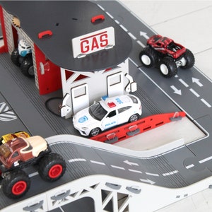 Toy Car Adventure Set: Interlocking Puzzle Roads, Garages, and Bridges ...