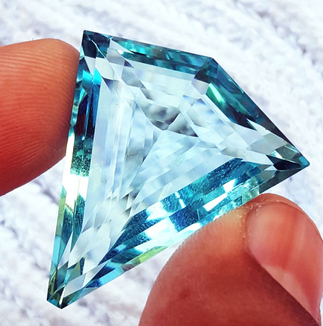 Between 50 to 55 Cts Certified Light Blue Aquamarine Loose Gemstone ...