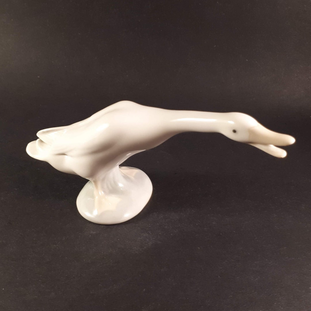 Lladro Honking Long Neck Goose #4551 Porcelain Figurine - Etsy