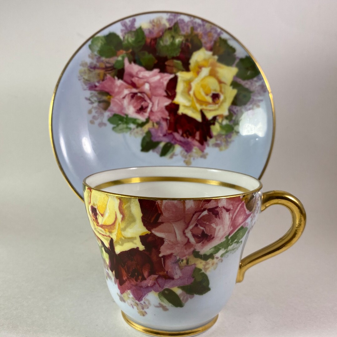 RARE !!! Stunning Stanley Cabbage Roses Pattern on Baby Blue Shade ...