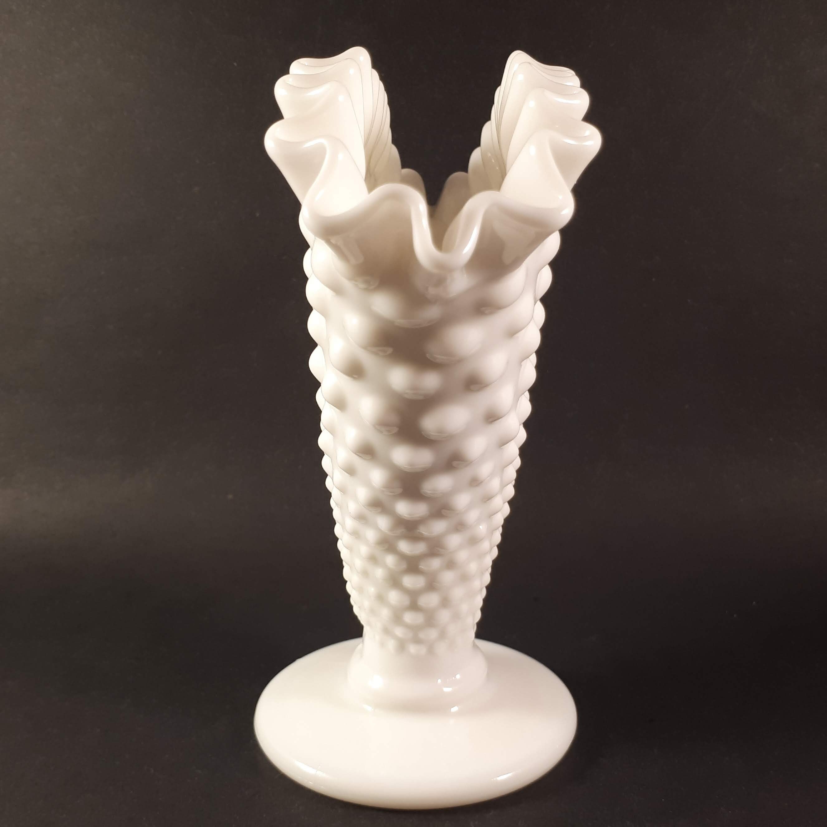 Vintage Hobnail Fenton Milk Glass Fan Vase - Etsy