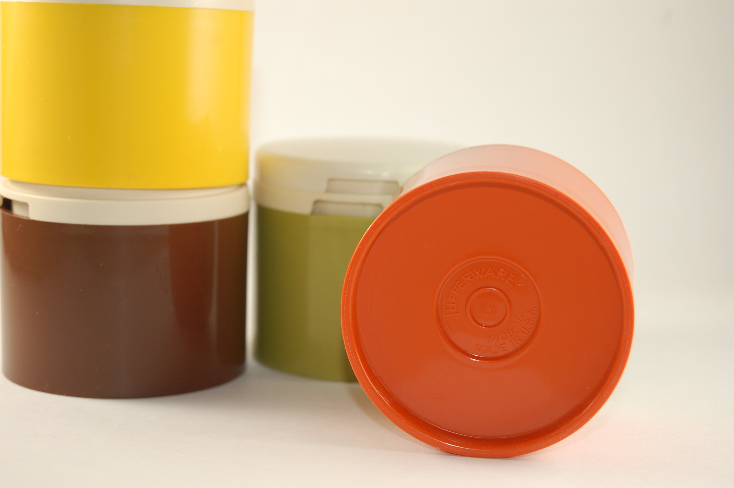 Vintage 1970s Tupperware Stackable Shakers Salt and Pepper - Etsy