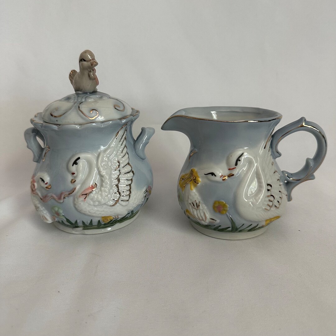 Vintage Swan Creamer and Sugar Set: Gold Trimmed Cygnet Knob - Etsy