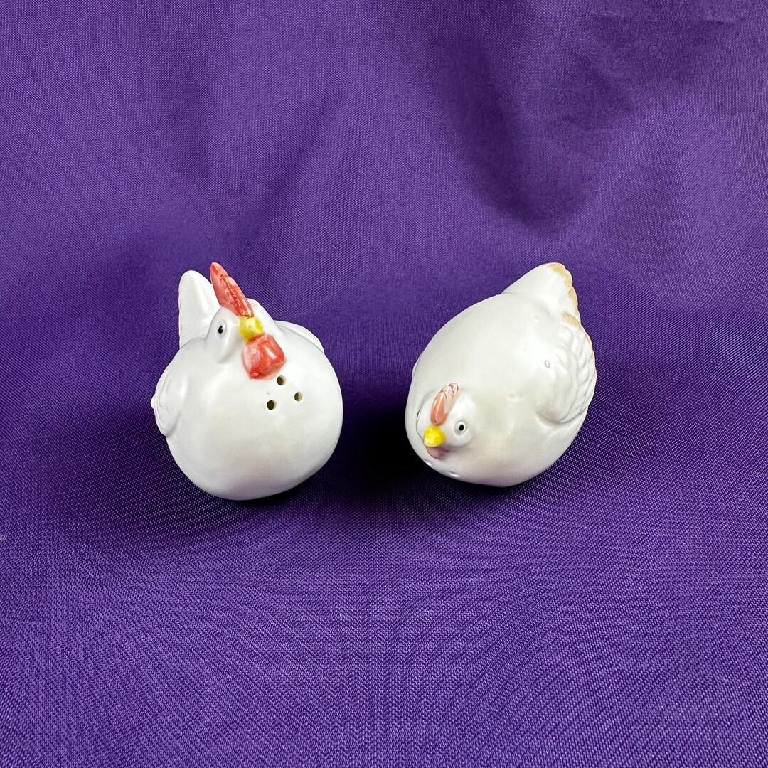 Vintage Hen and Roo Salt and Pepper Shakers - Etsy