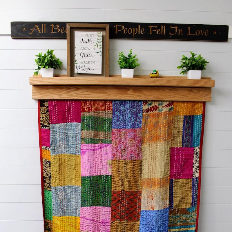 Quilt Shelf Holder - Etsy