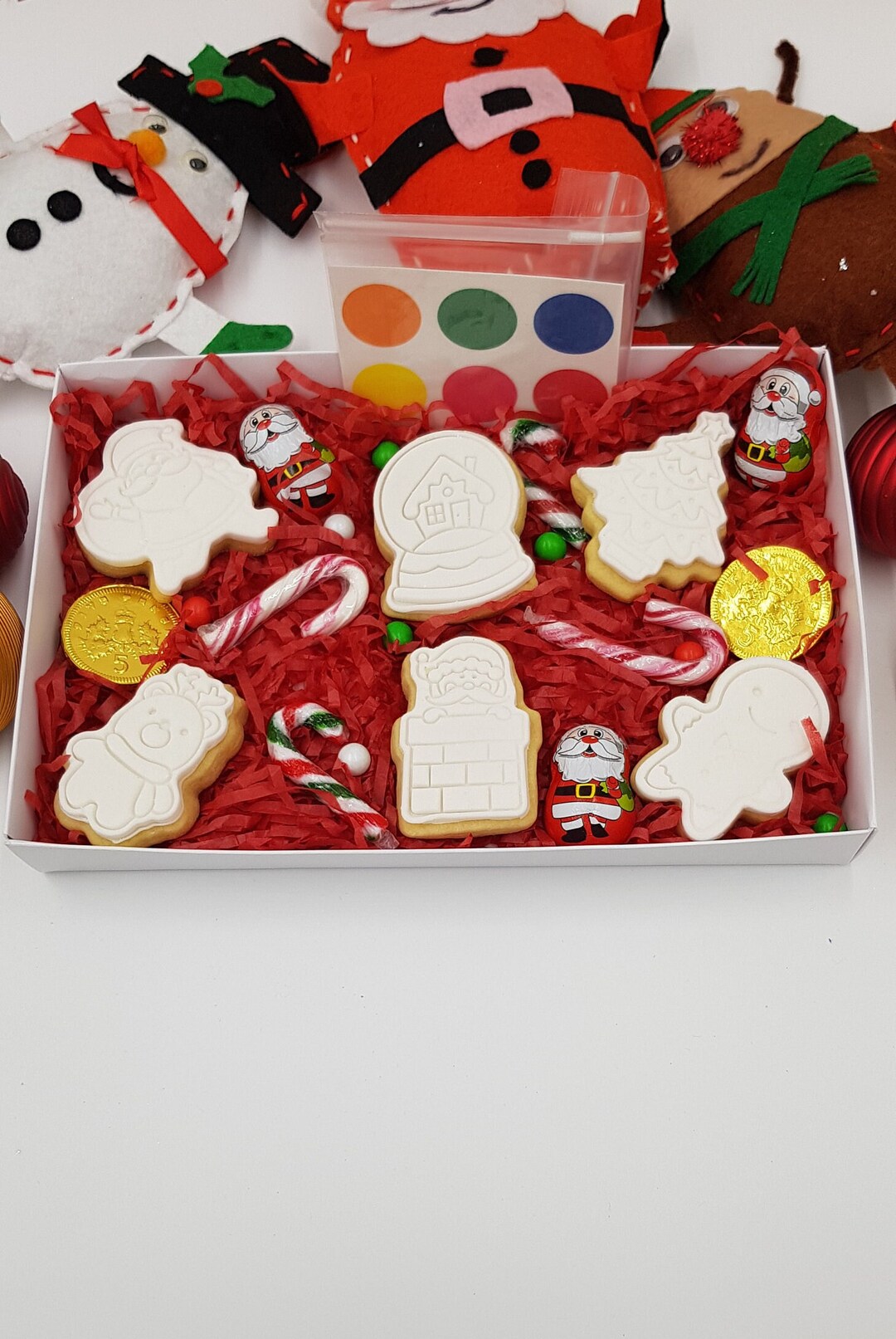 Paint Your Own Christmas Shortbread Biscuits Kit: Kids Decorating ...