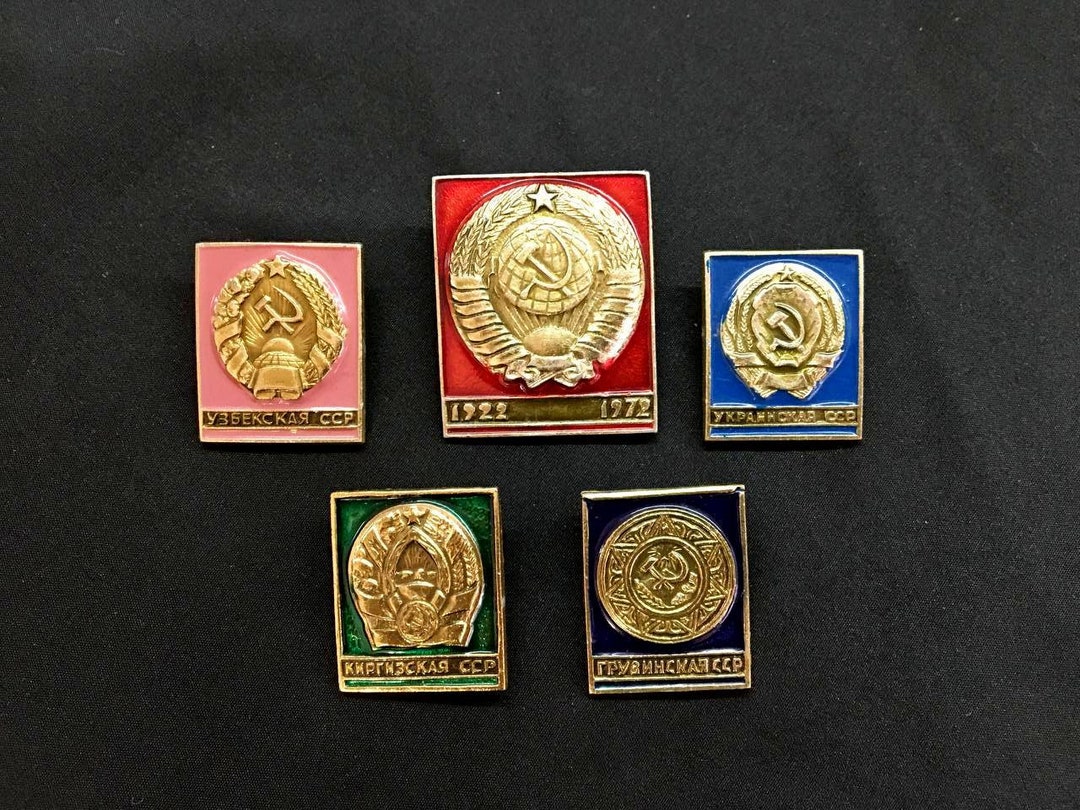A Set of 5 Unique Badges, Each Bearing the Coat of Arms and the Name of ...