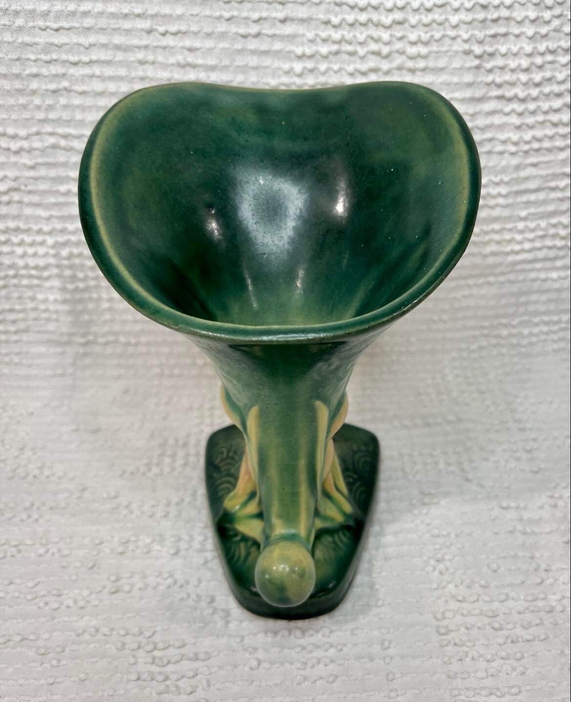 Roseville U.S.A. Zephyr Lily Green Cornucopia Pottery Vase - Etsy