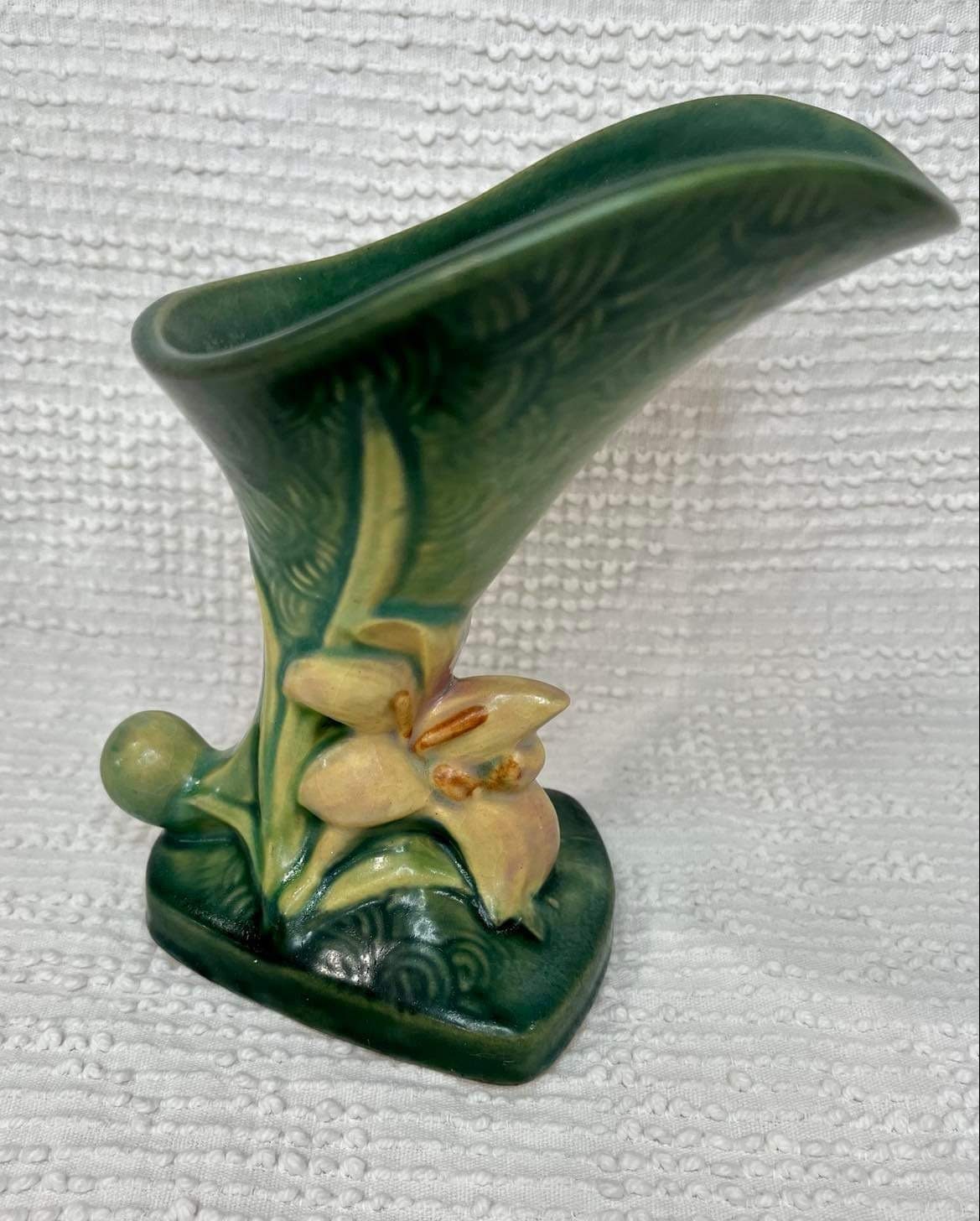 Roseville U.S.A. Zephyr Lily Green Cornucopia Pottery Vase - Etsy