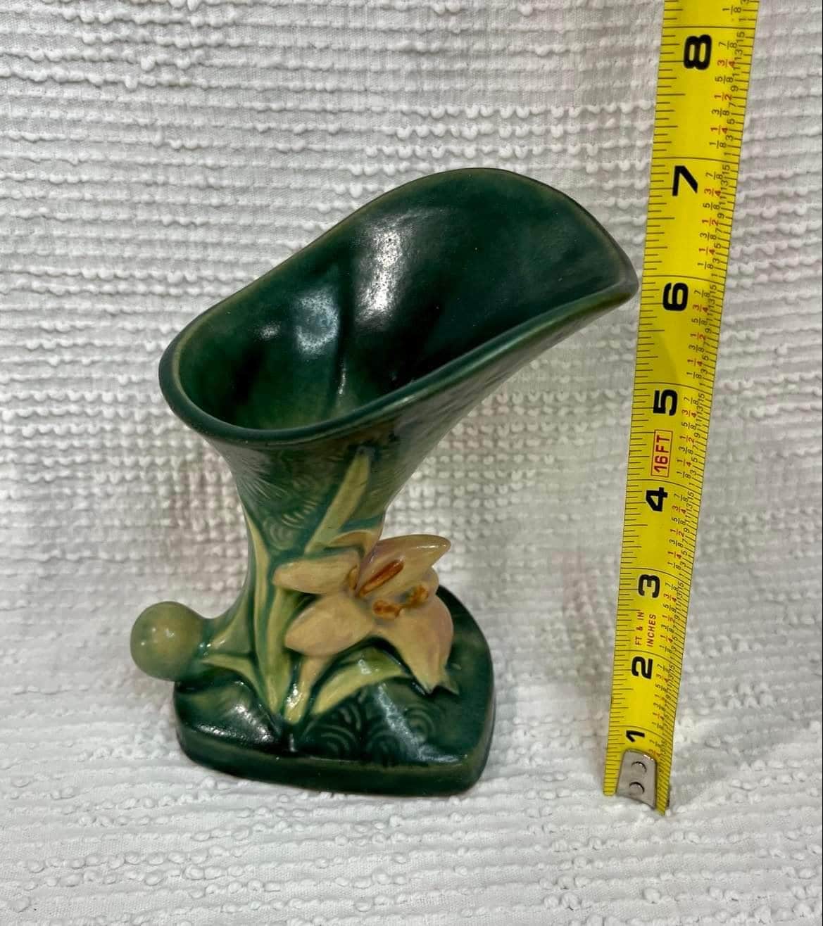 Roseville U.S.A. Zephyr Lily Green Cornucopia Pottery Vase - Etsy