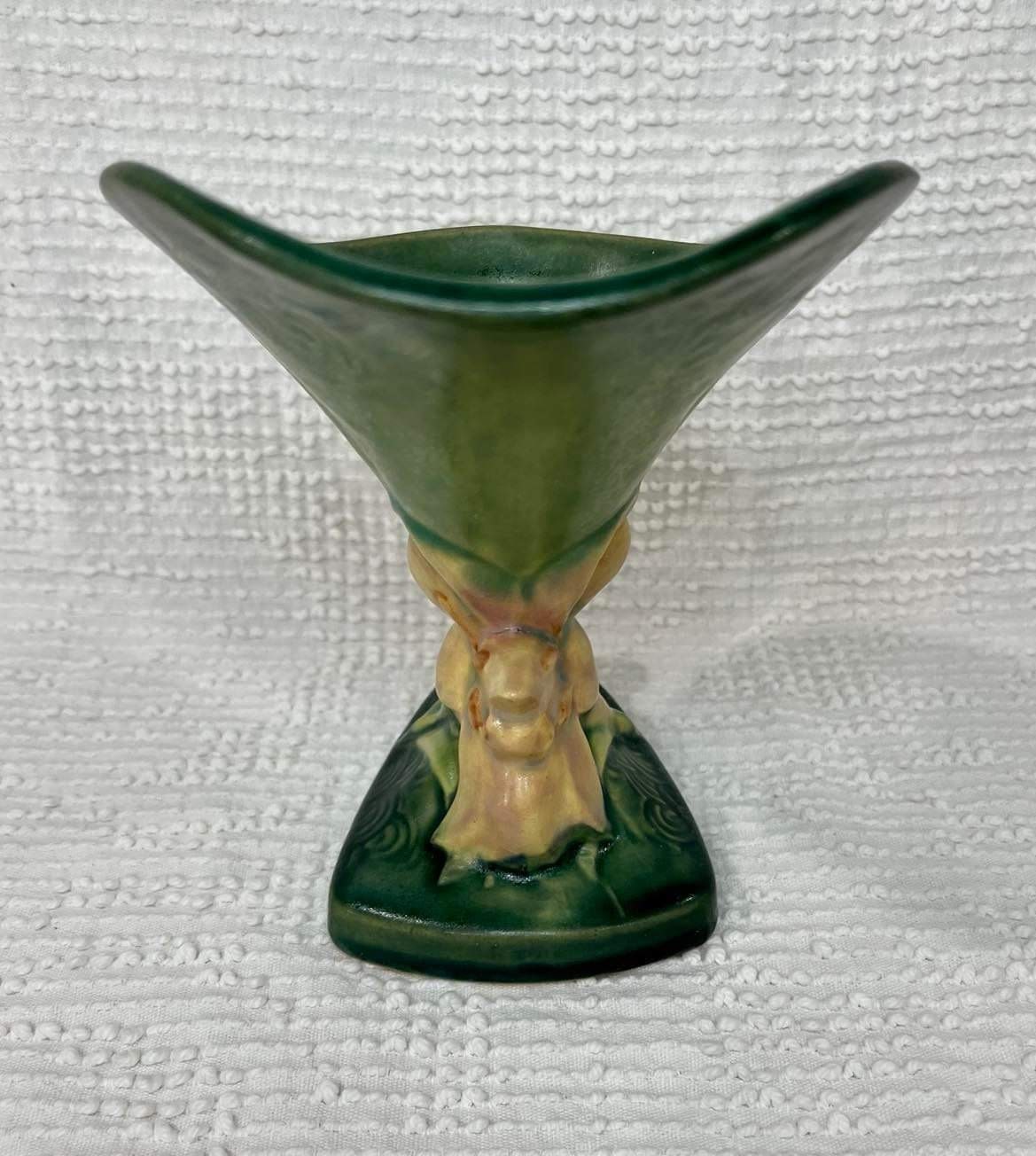 Roseville U.S.A. Zephyr Lily Green Cornucopia Pottery Vase - Etsy