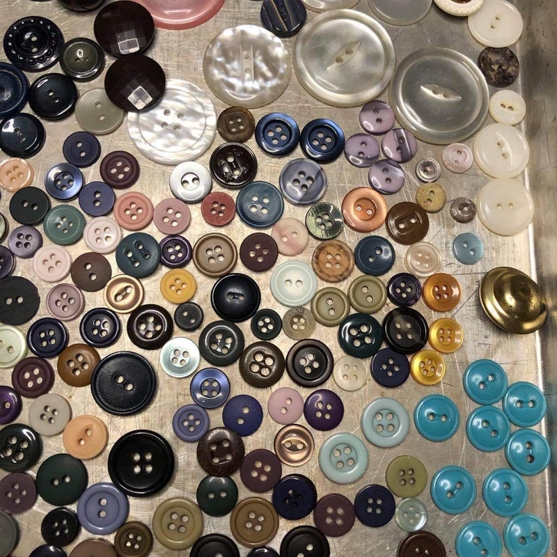 Old Buttons - Etsy