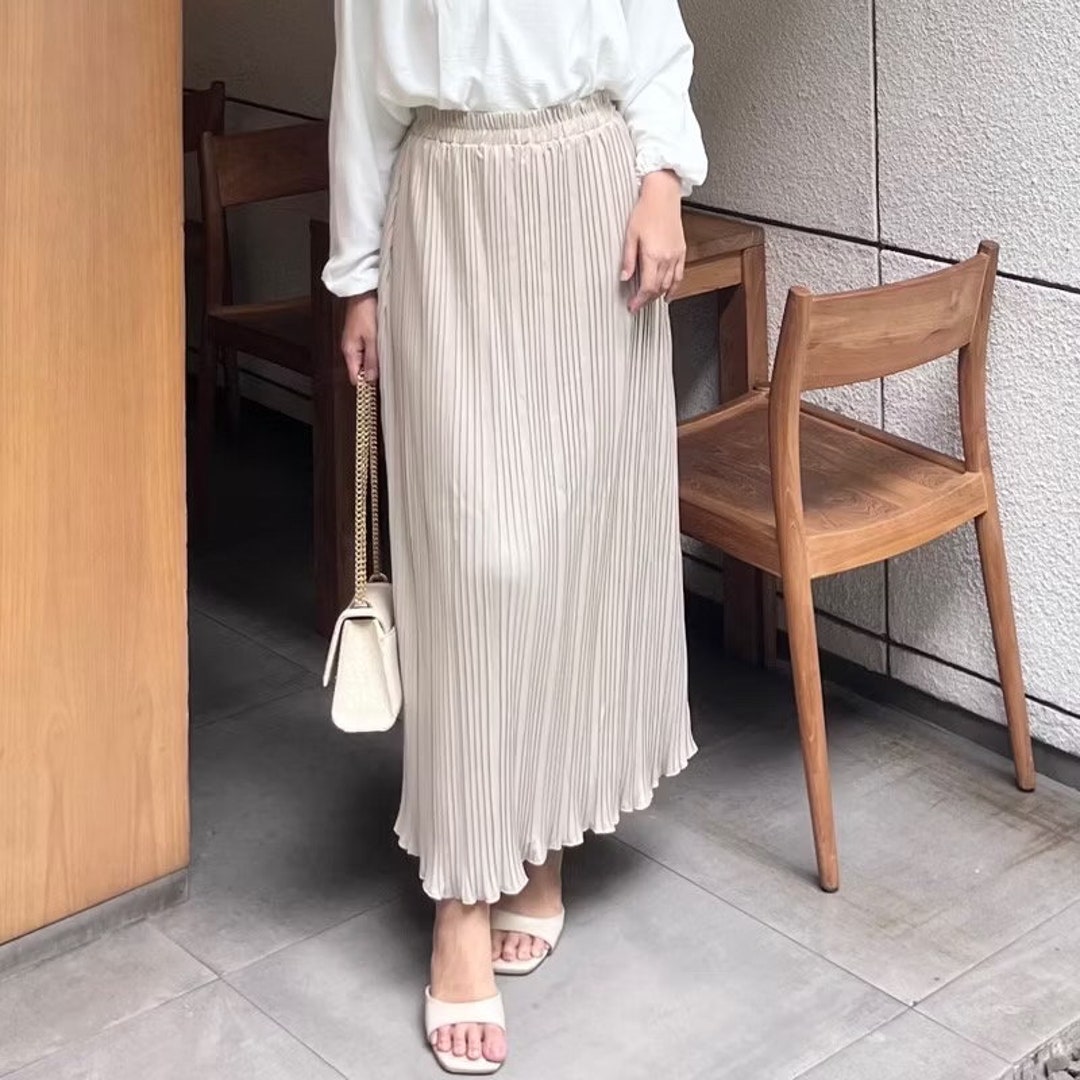 Wavy Pleated Skirt “freya Style 3” *cream Color* - Etsy