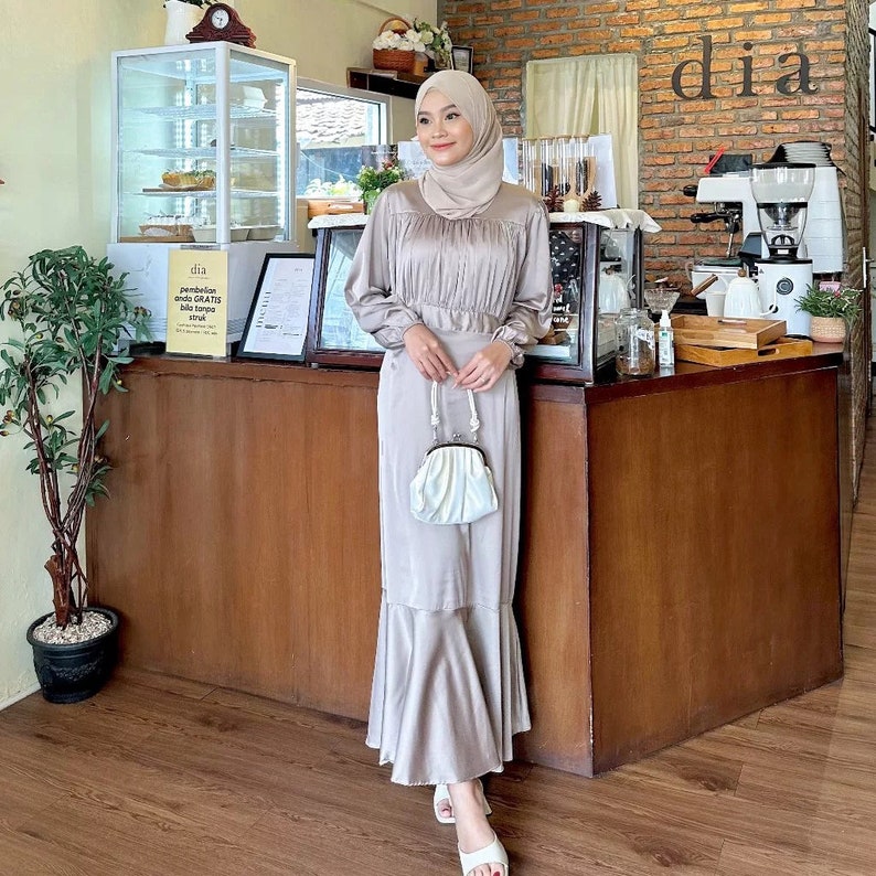 Long Sleeve Dress Ruffle “hyejin” + FREE HIJAB “bella” - Etsy