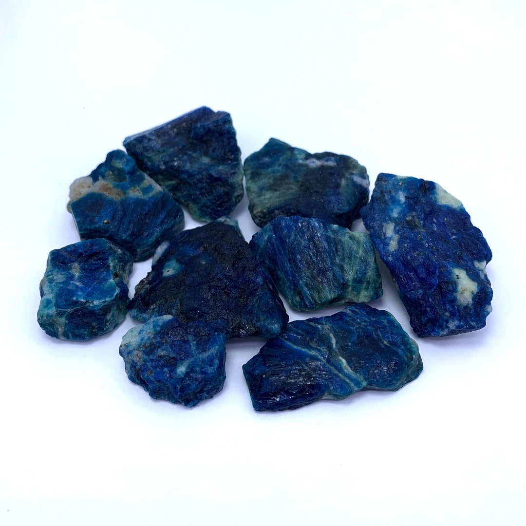 8 Pieces Great Quality Blue Color Fluorscent Sodalite Raw Crystals ...