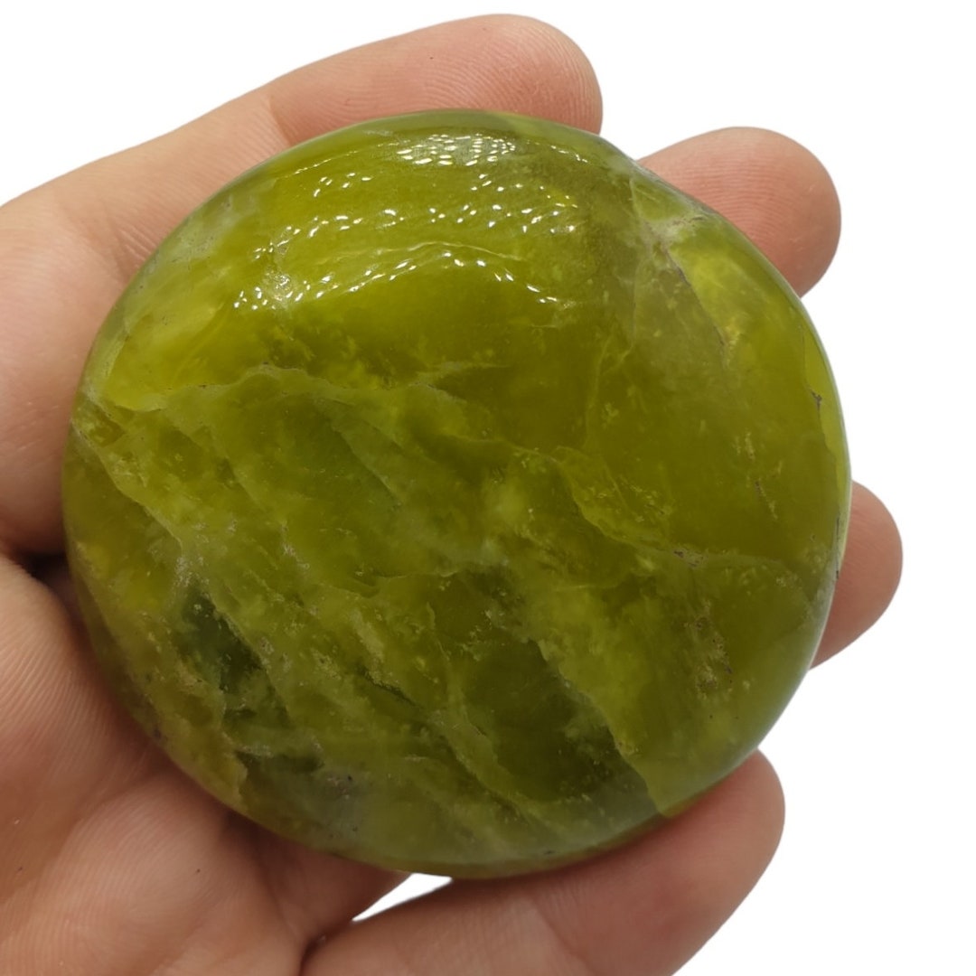 175g Beautiful Shah Maqsood Jade Palm Stone - Green Jade Palm Stone ...