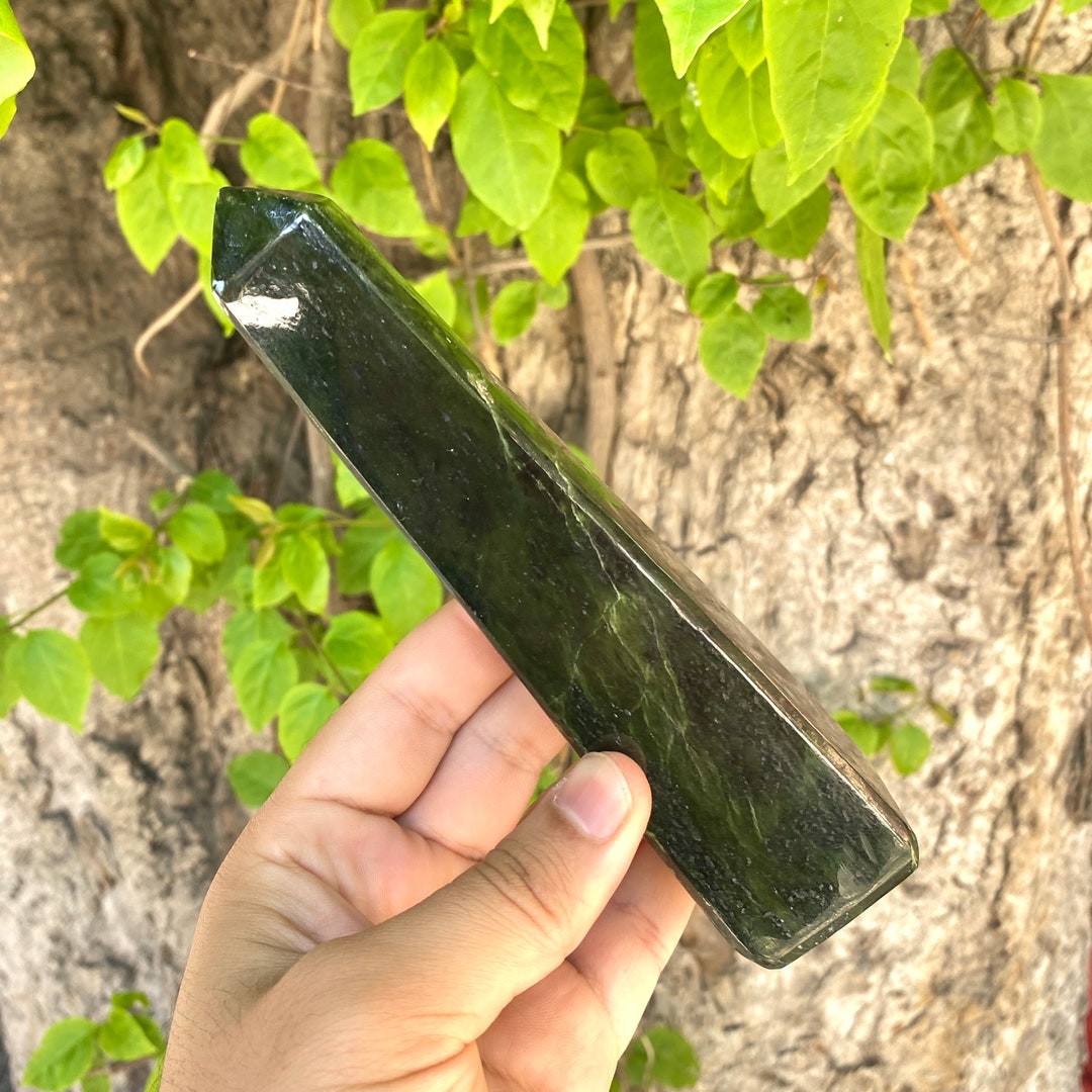 530g Green Nephrite Jade Tower, Green Jade Tower, Nephrite Tower, Jade ...