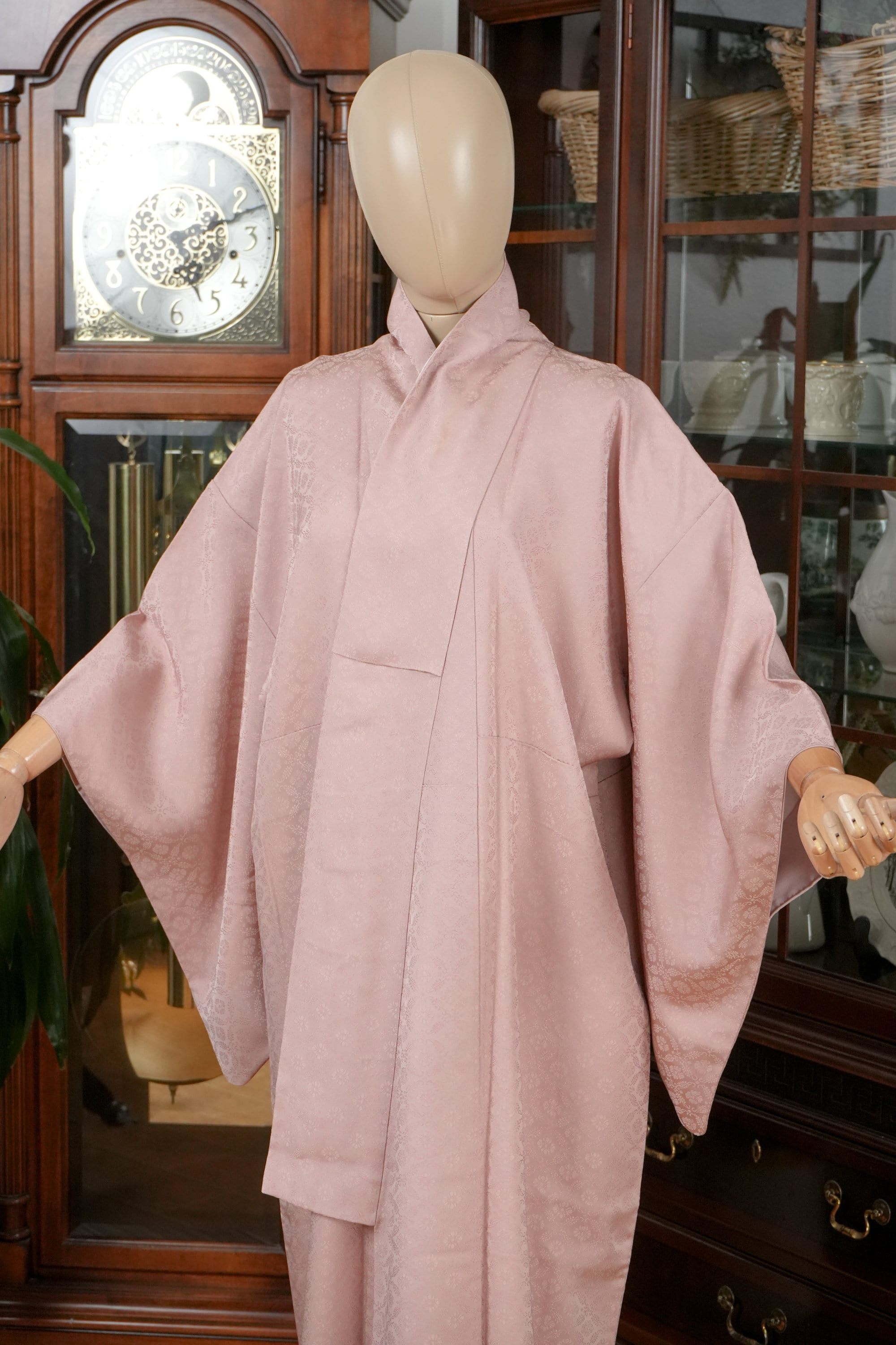 Iromuji Kimono