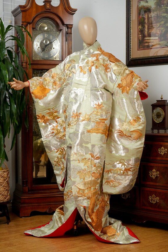 DEAR VANILLA Authentic Traditional Japanese Uchikake … - Gem