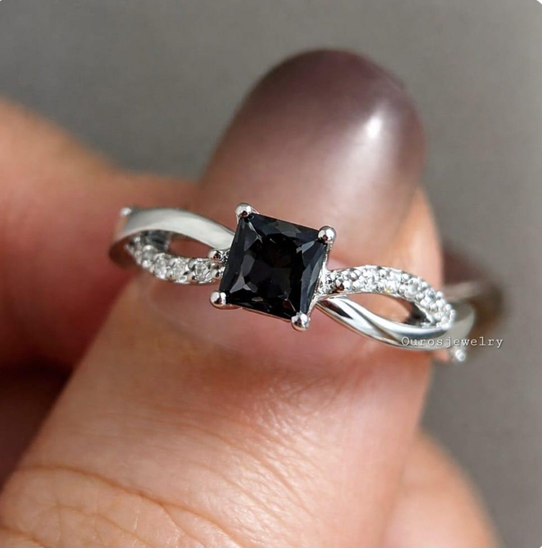 Black Princess Cut Ring: Minimalist Black Onyx 14k Gold Split Shank ...