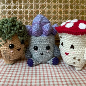 Crochet Geode Sprite, Amigurumi Geode, Crochet Rock, Amethyst, Crochet ...
