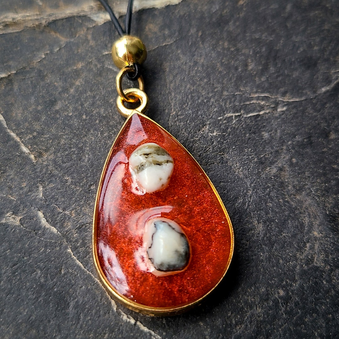 Basalt and Quartz Veined Copper Red Pendant Necklace| Geology Jewelry ...