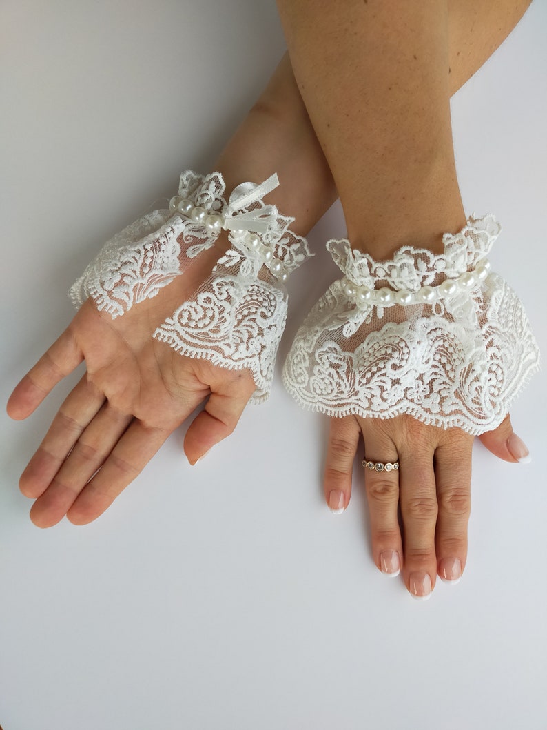 Ruffled Wrist Cuff, White Lace Gloves, Fingerless Gloves, Wedding ...