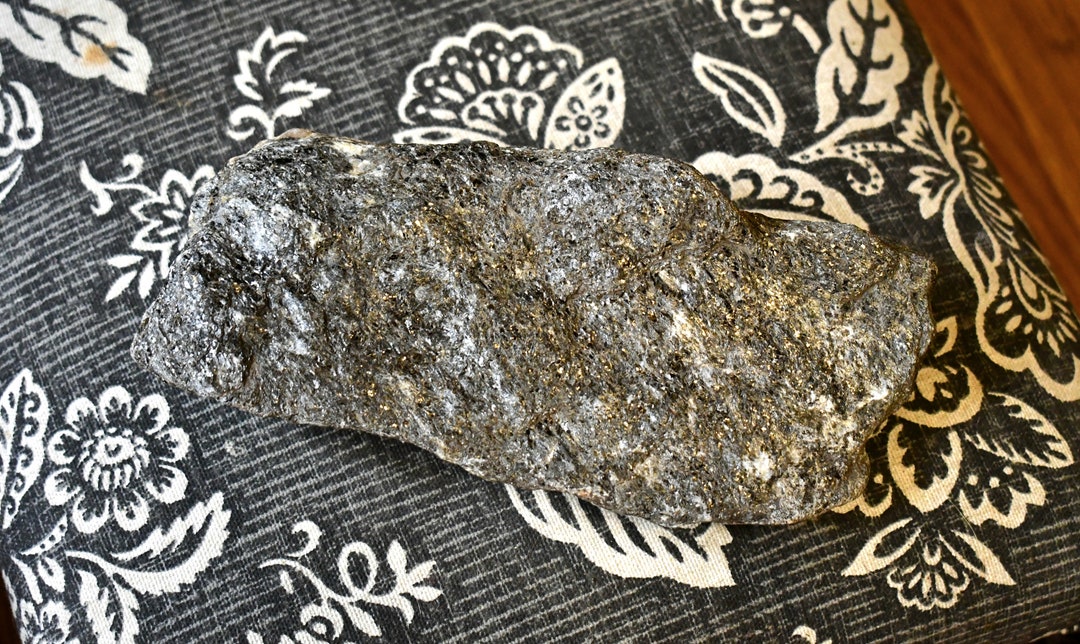 Raw Mix of Biotite Mica, Mica Schist, and Quartz // Collection Piece ...