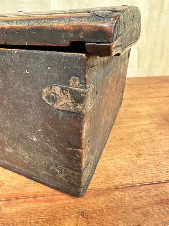 Rare Norwegian Trinket Box - Traditional Nordic Patte… - Gem