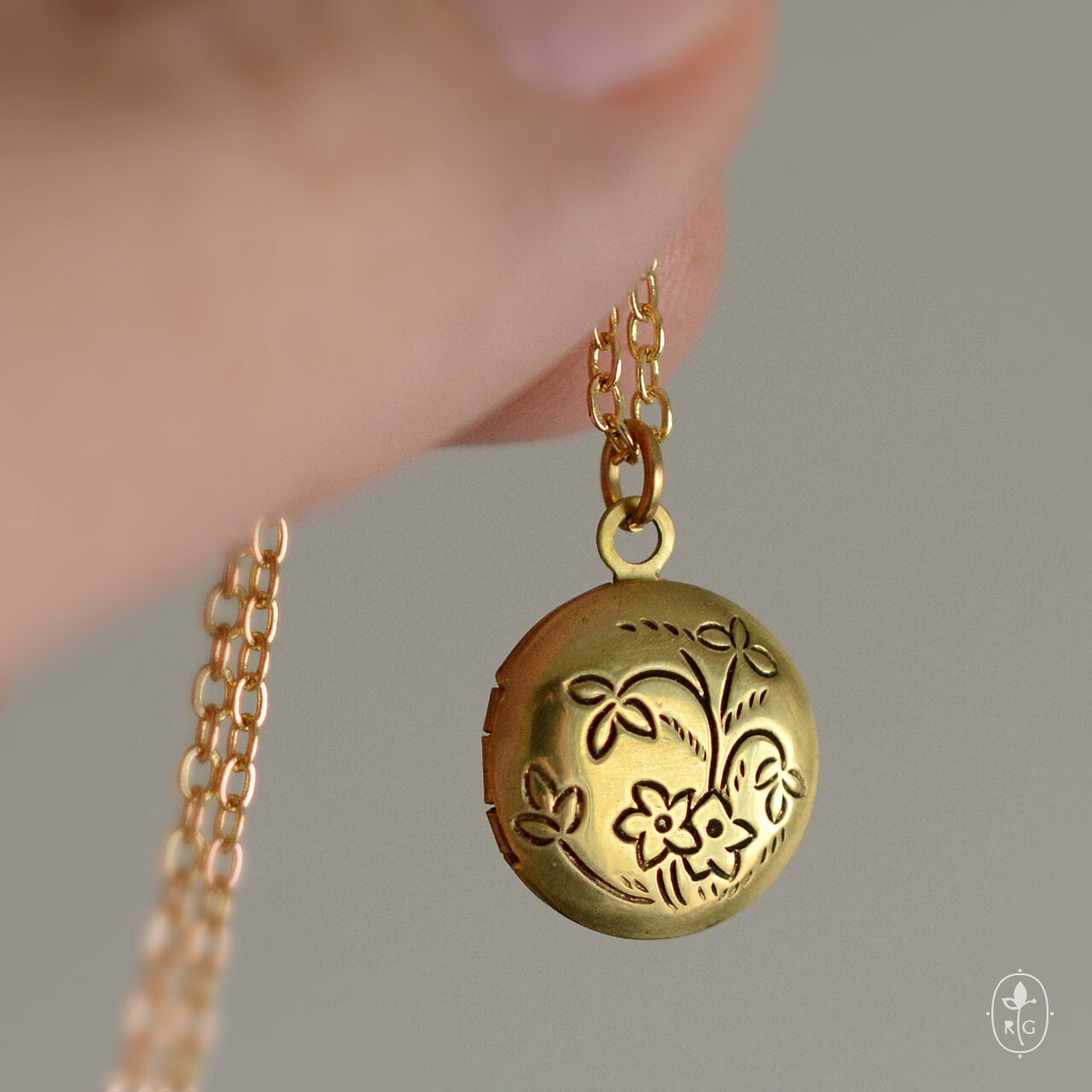 Tiny Brass Locket Necklace Small Photo Locket Vintage Locket - Etsy