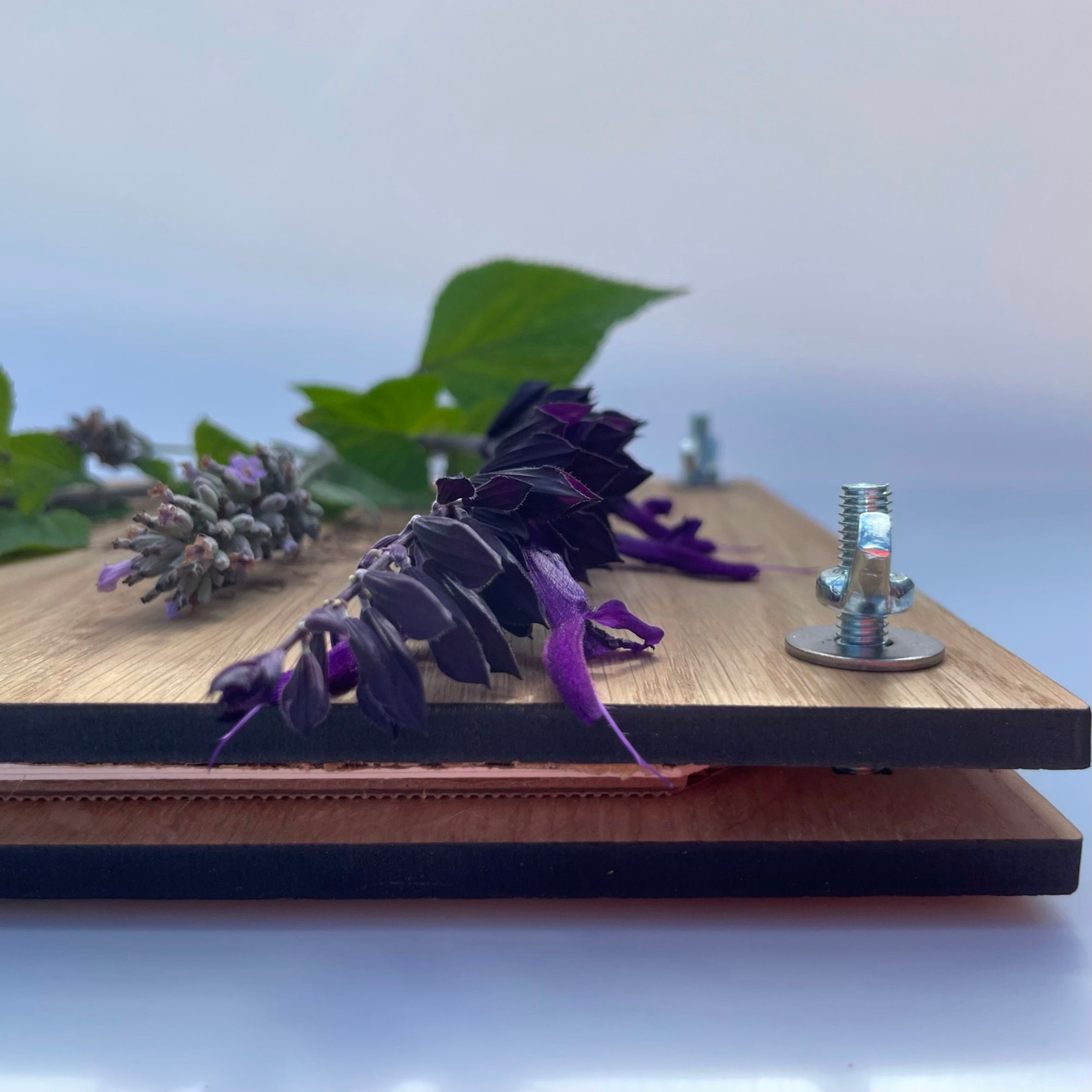 LARGE FLOWER PRESS - 33cm X 22cm (A4 Size) Beautifully Engraved Herb ...