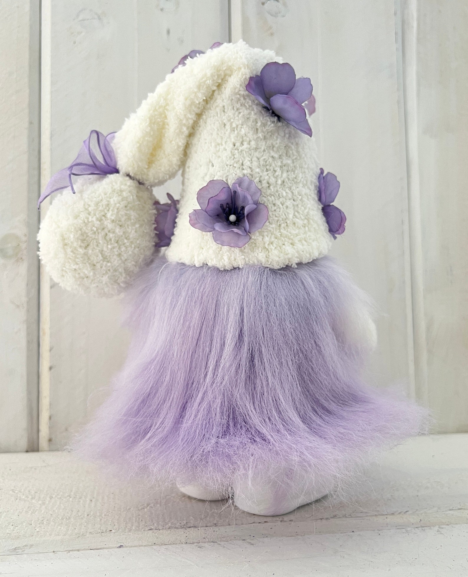 HUGS Gnome With Hand Poured/hand Painted Ceramic Boots - Etsy