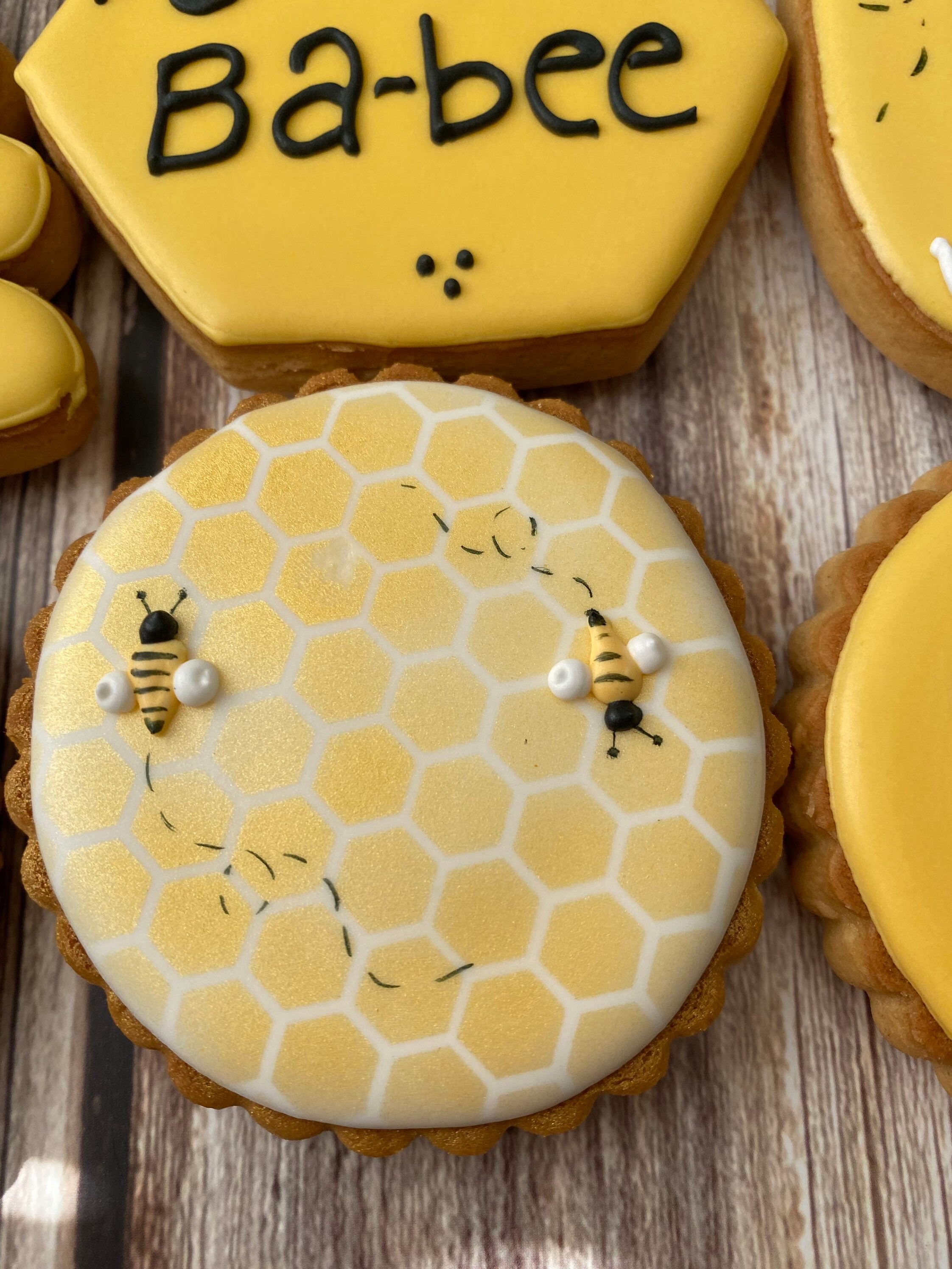 Bumble Bee Baby Shower Cookies: Bee Themed Set of 12 - Etsy
