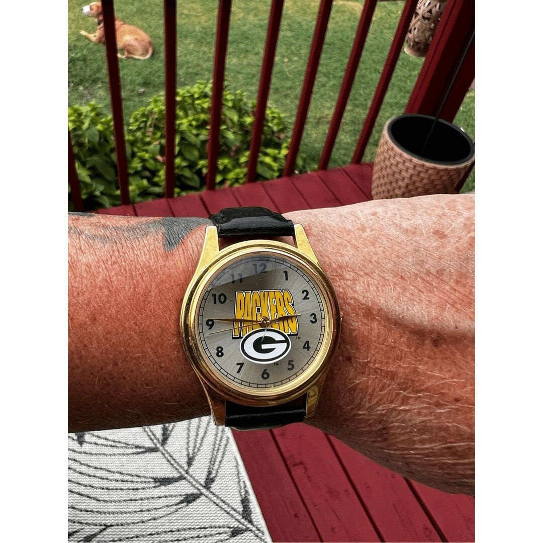 Fantasma Green Bay Packers NFL Watch Gold Tone Leather Band 1996 New ...