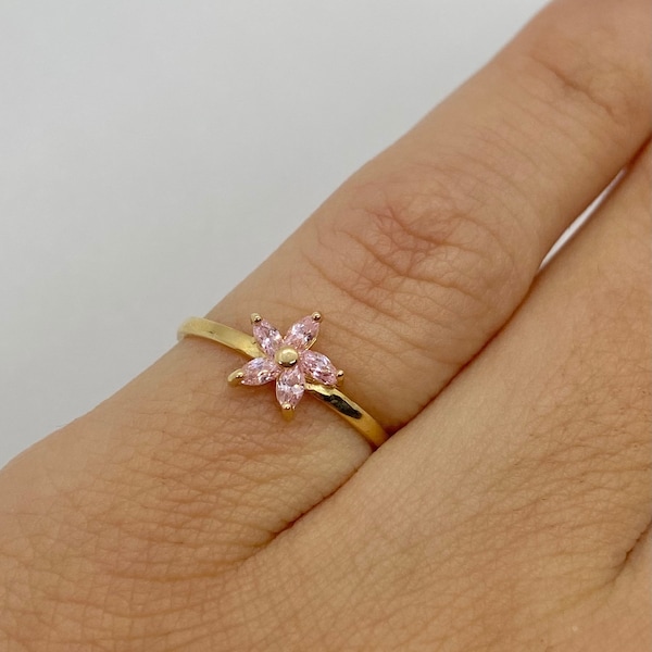 Diamond Flower Ring - Etsy