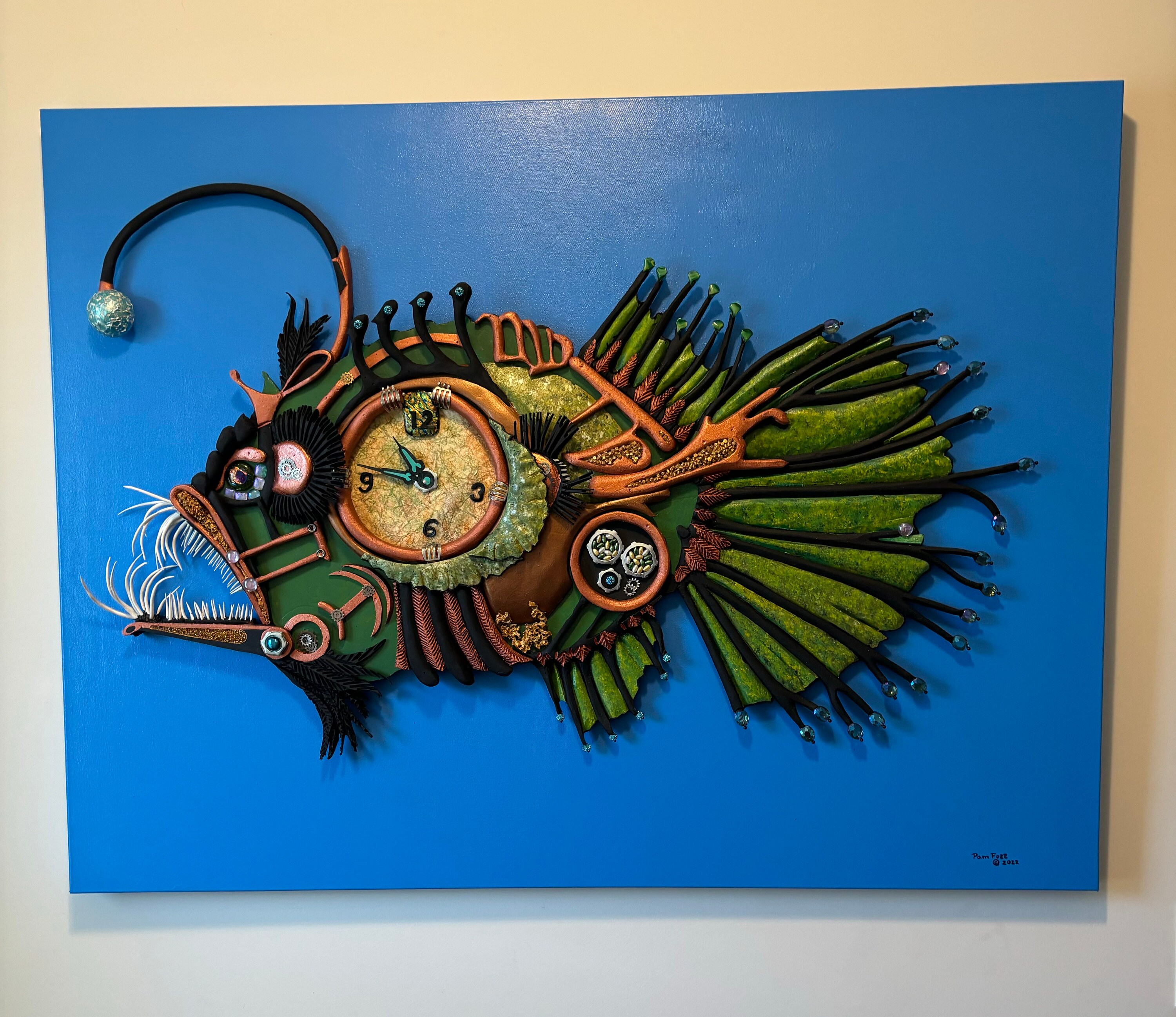 Darwin: A True Masterpiece of Angler Fish Art in This Simply Amazing ...