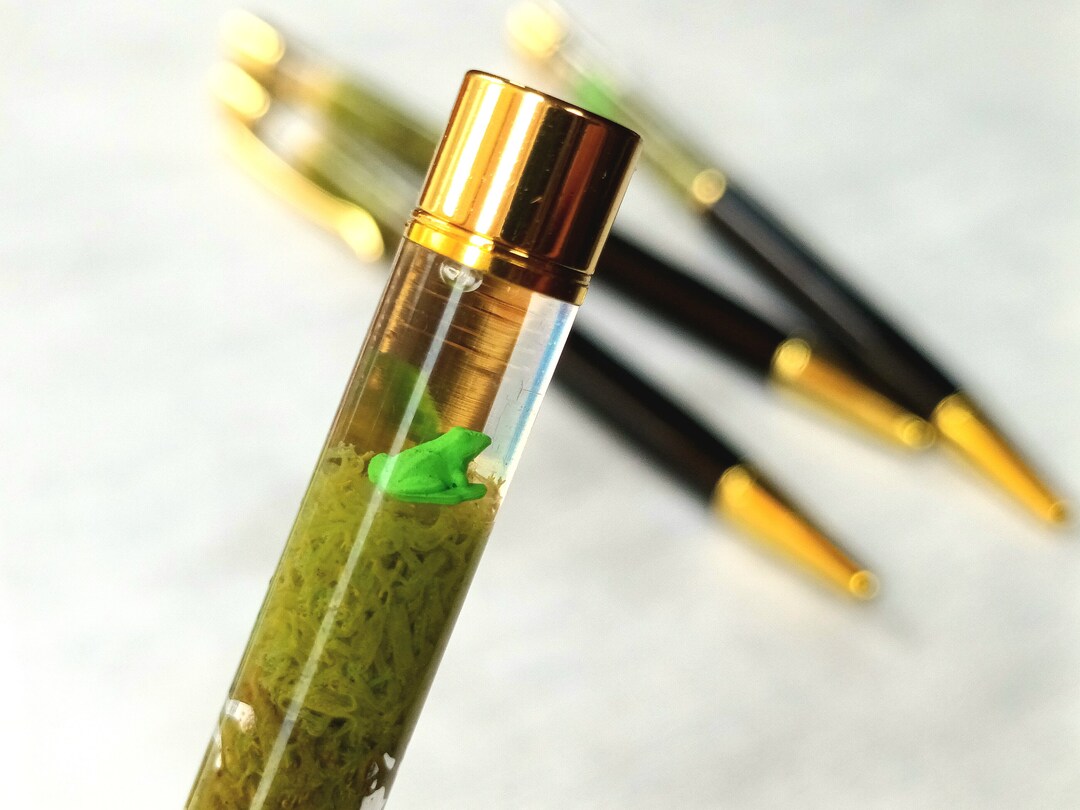 Frog Pen, Terrarium Gift, Reptile Gift, Tiny Frog, Plant Pen, Float Pen ...