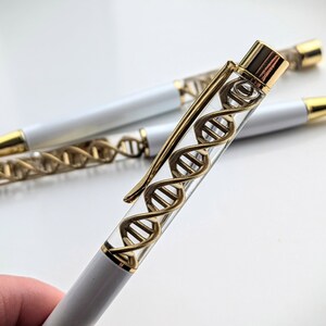 ONE DNA Pen, Double Helix, Science Pen, Doctor Pen, Scientist Gift ...